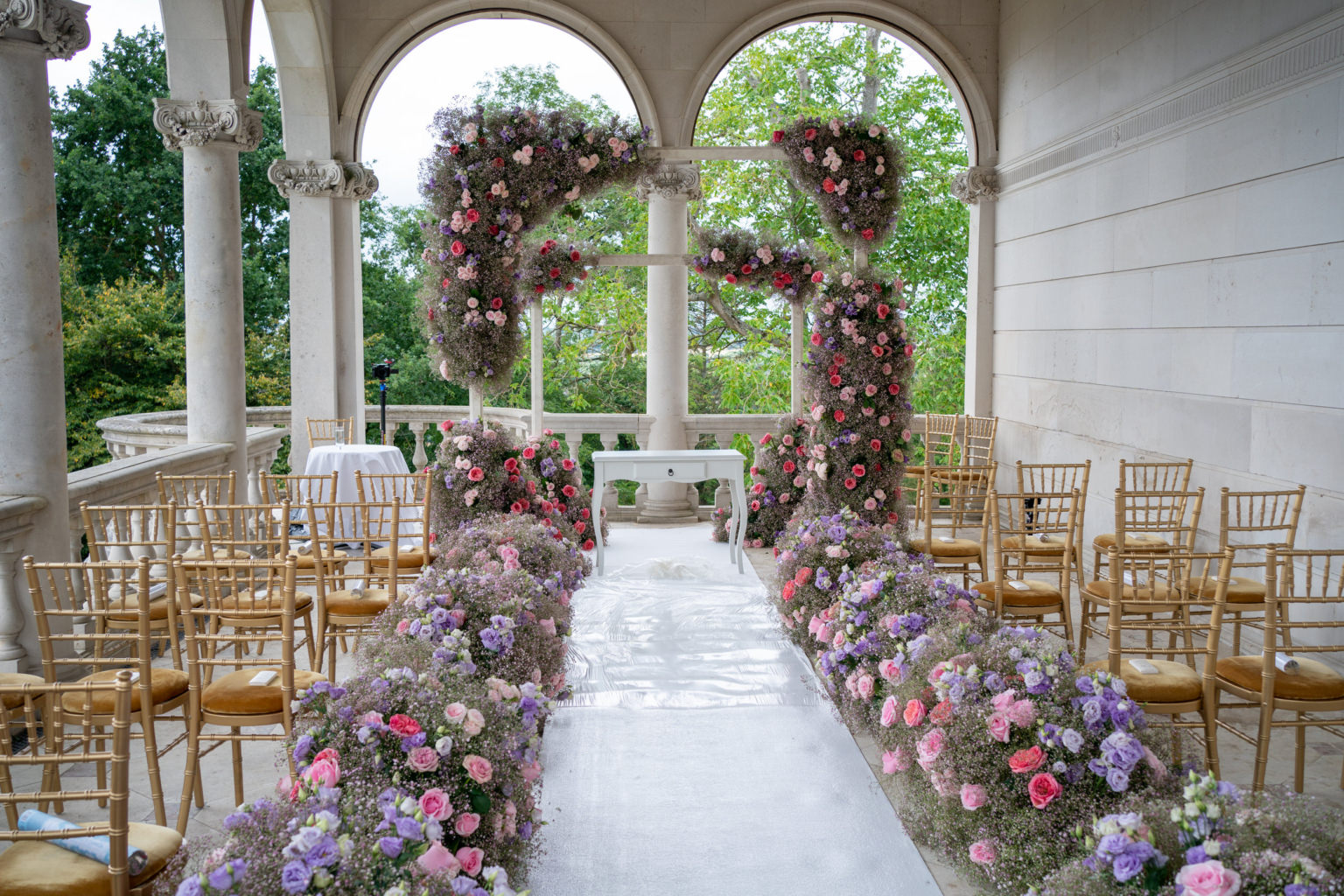 Intimate wedding photography